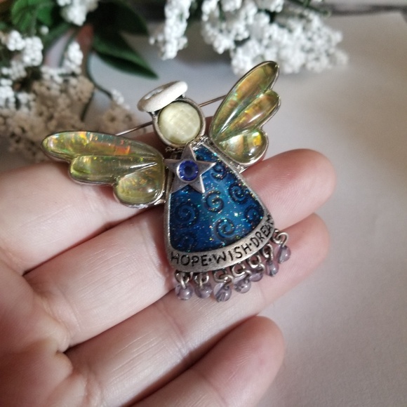 Vintage | Jewelry | Rarevtg Christmas Angel Brooch | Poshmark